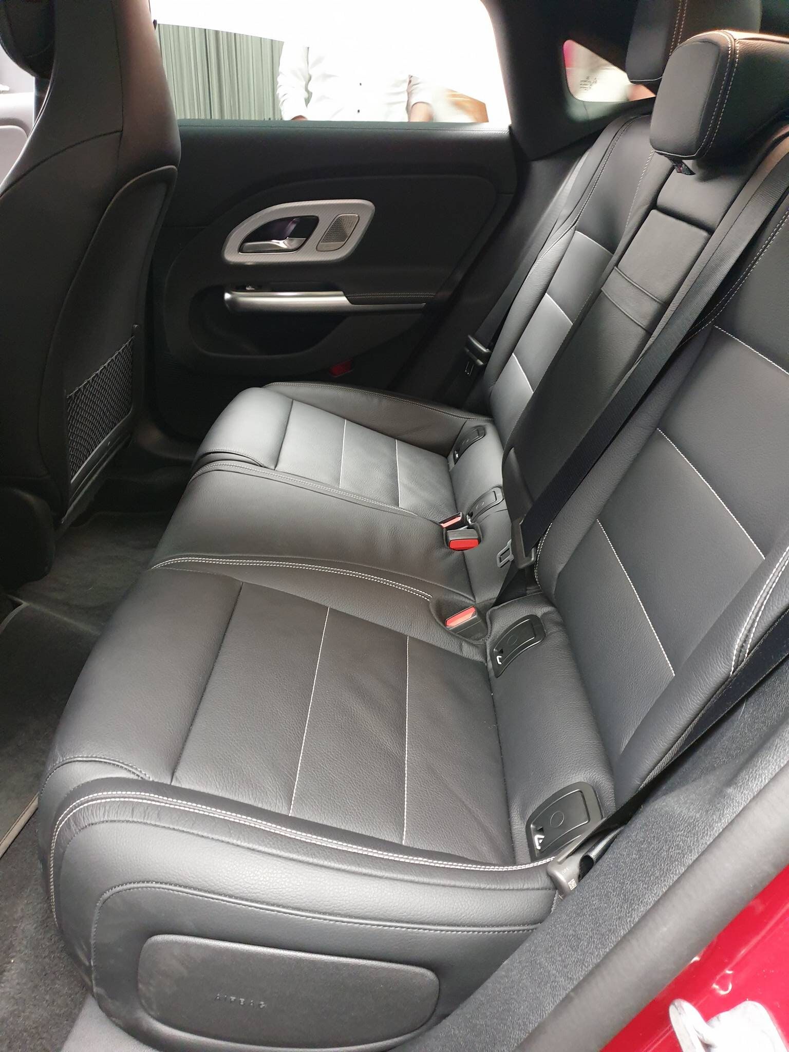 Neuer Mercedes-Benz CLA zeigt sich erstmals im Handel
