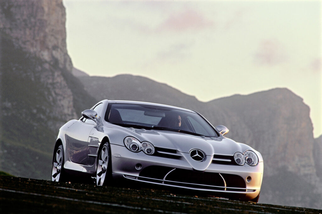 #88 Mercedes-AMG GT3, Mercedes-AMG Team AKKA ASP #88 Mercedes-AMG GT3 ...