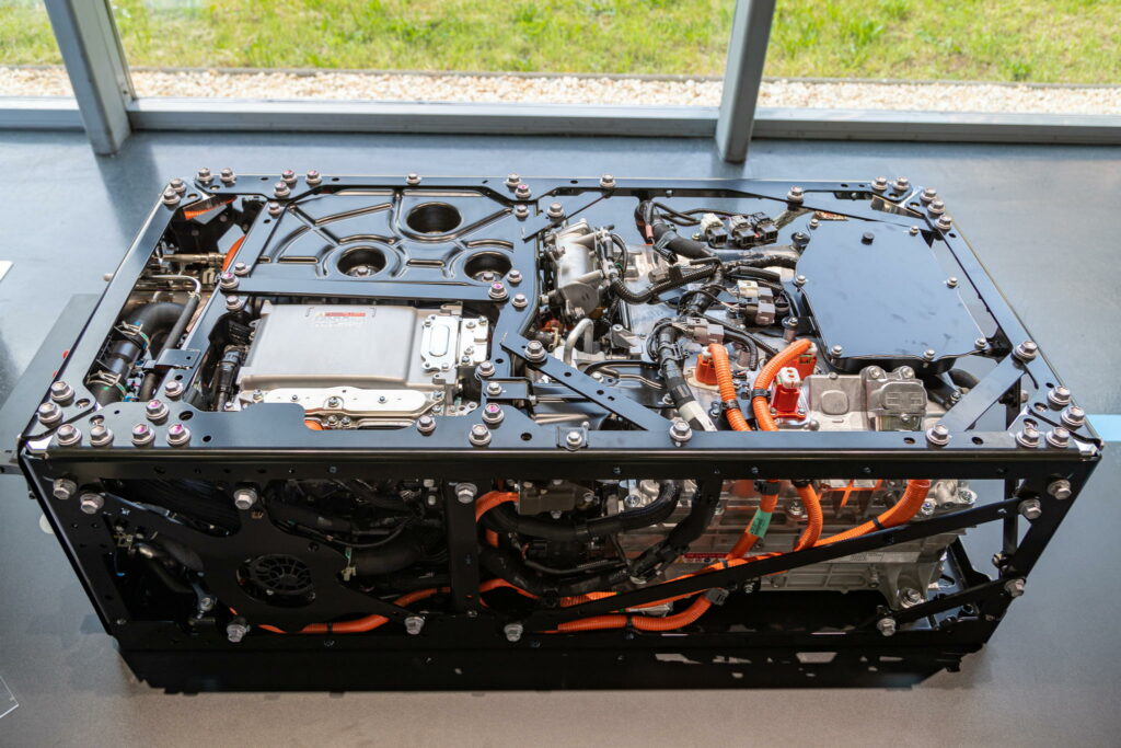 Der Mercedes-Benz eCitaro kommt ab 2023 mit Range Extender