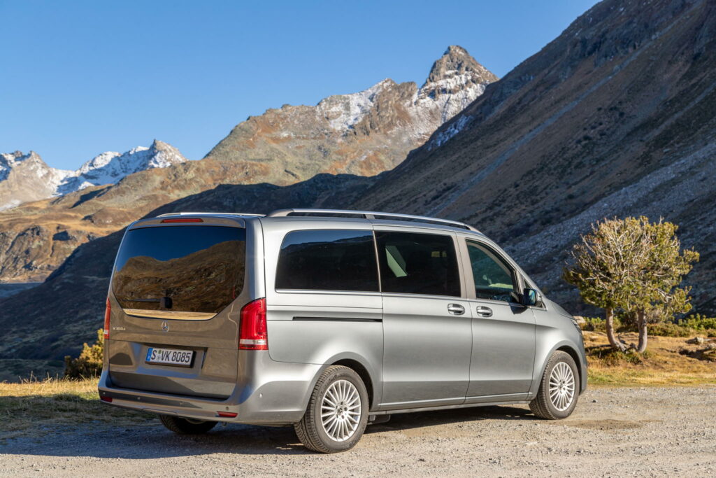 2048_Mercedes-Benz-Vans-V300d-Lang-Testfahrt-036 | Mercedes-Benz ...