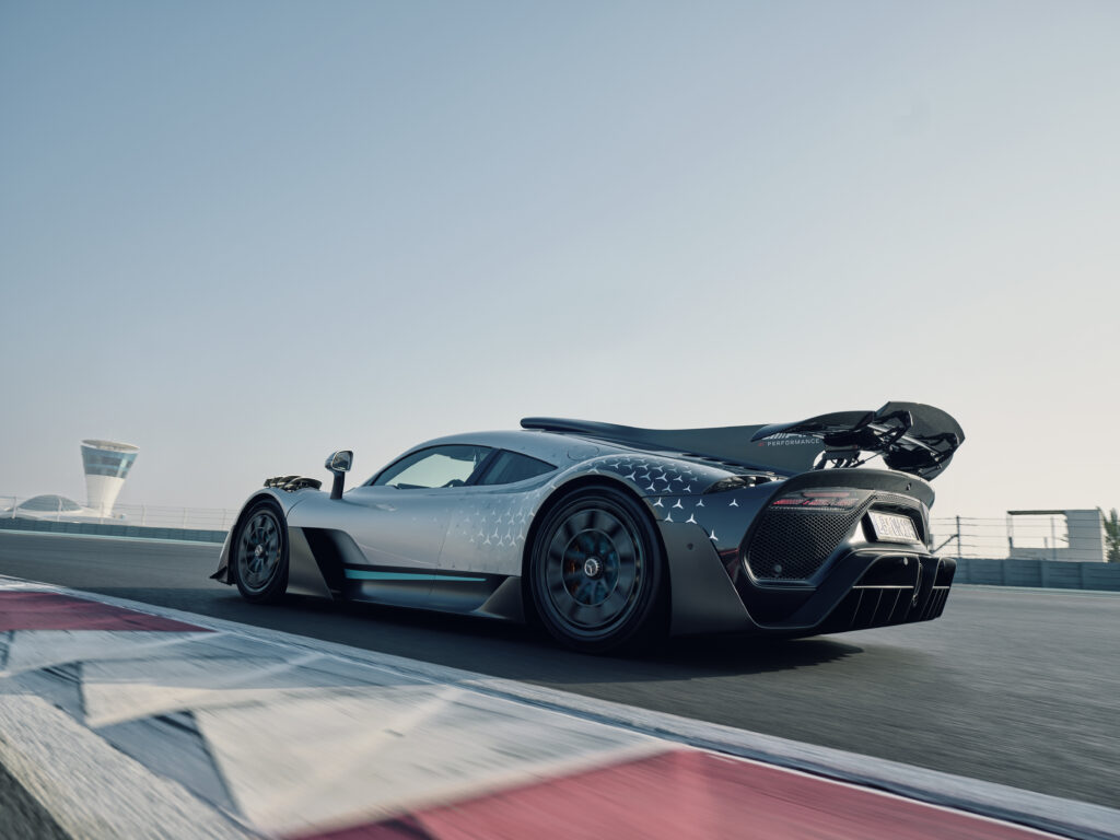 Serienvariante des AMG ONE nun endlich vorgestellt