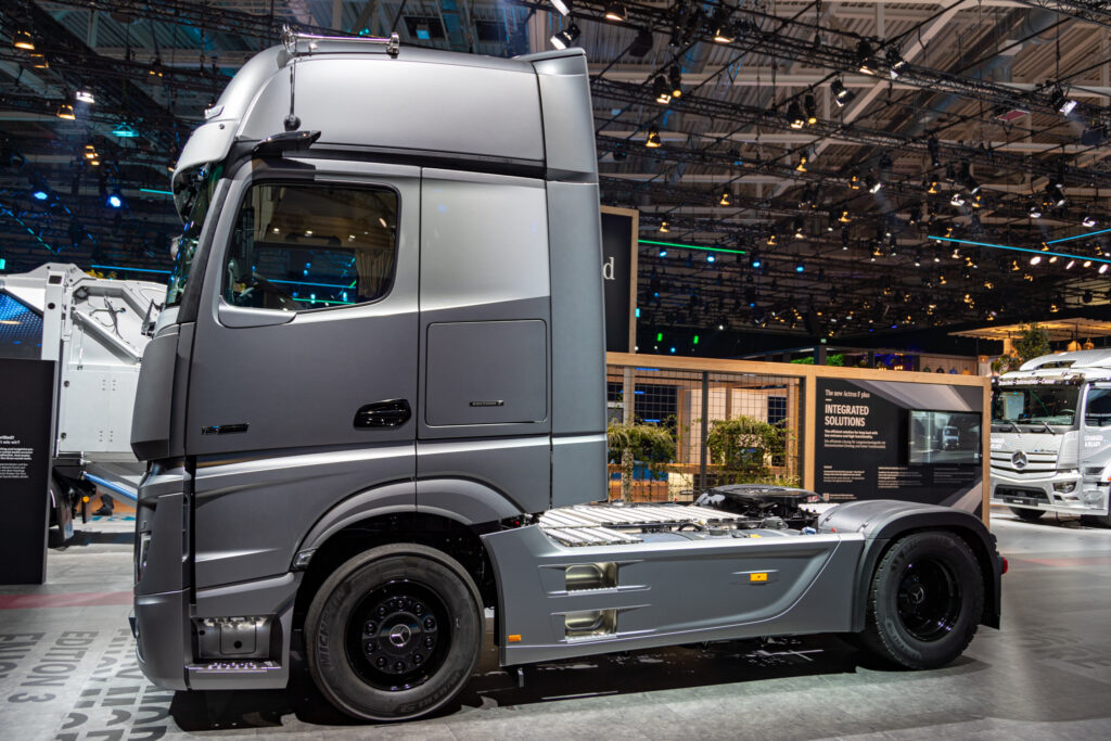 Sondermodell Actros L "Edition 3" von Mercedes-Benz Trucks