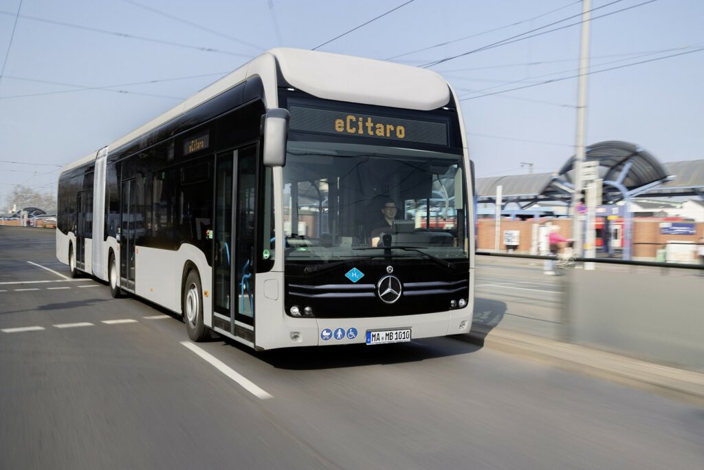 Bestellung von bis zu 75 Gelenkbusse des eCitaro Range Extender