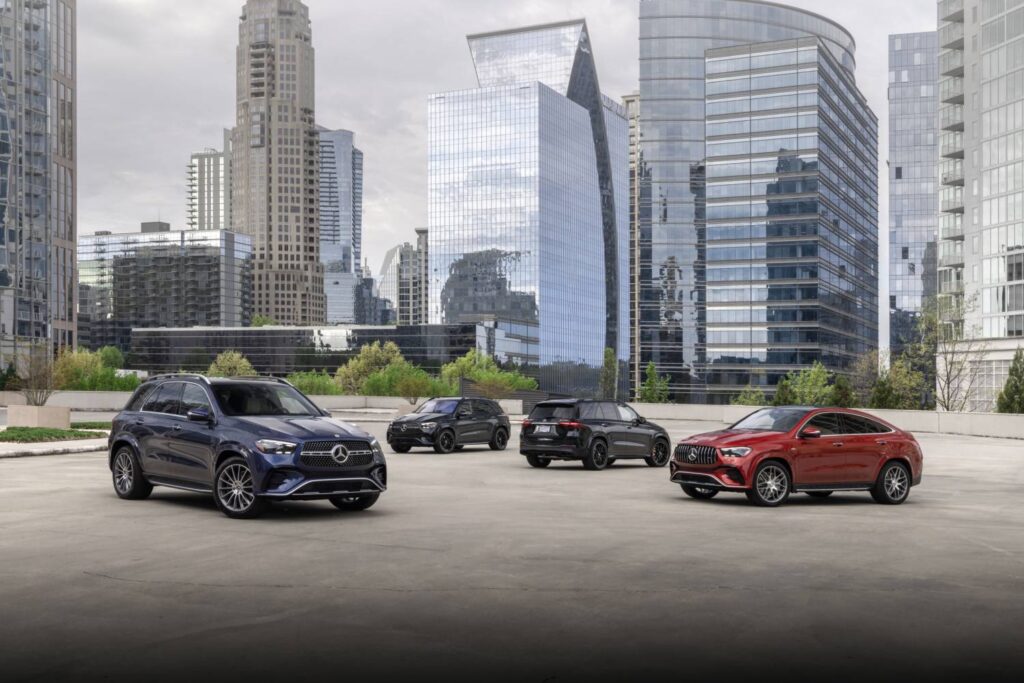 Mercedes-Benz Trucks übergibt den vollelektrischen Lkw eActros an Meyer ...