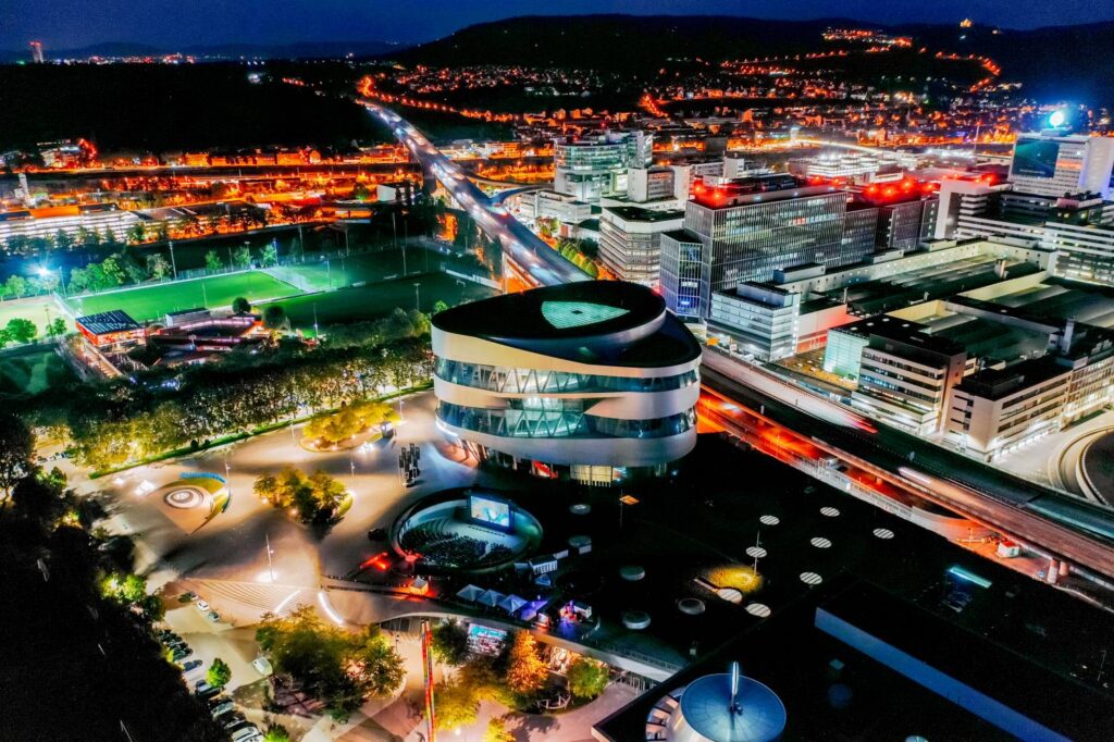 Mercedes-Benz Spot mit Matthew Macfadyen & Roger Federer