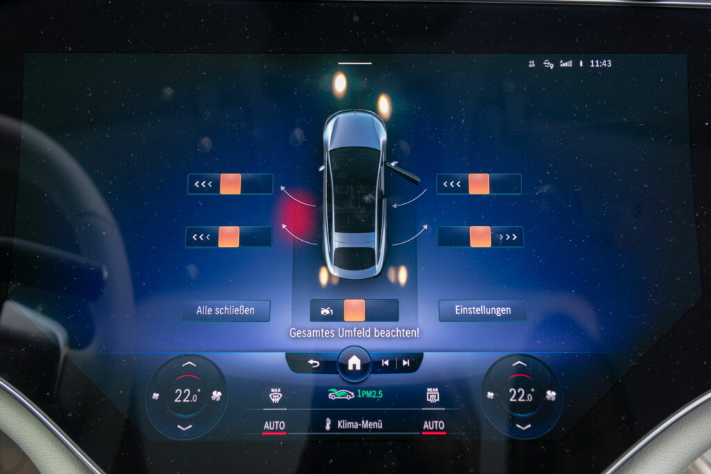 KEYLESS-GO Komfort-Paket Plus für den EQS erst später verfügbar