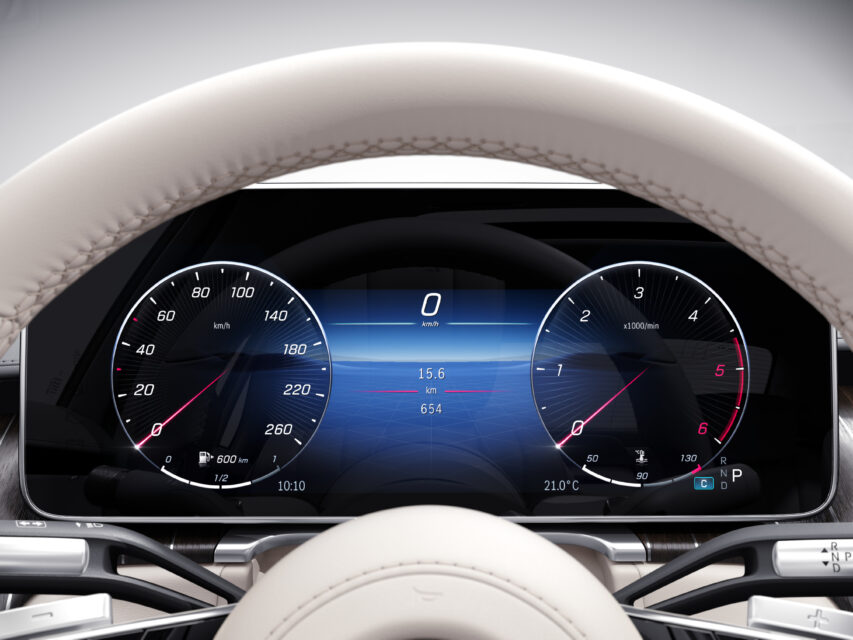 Das 3D-Fahrer-Display in der neuen Mercedes-Benz S-Klasse