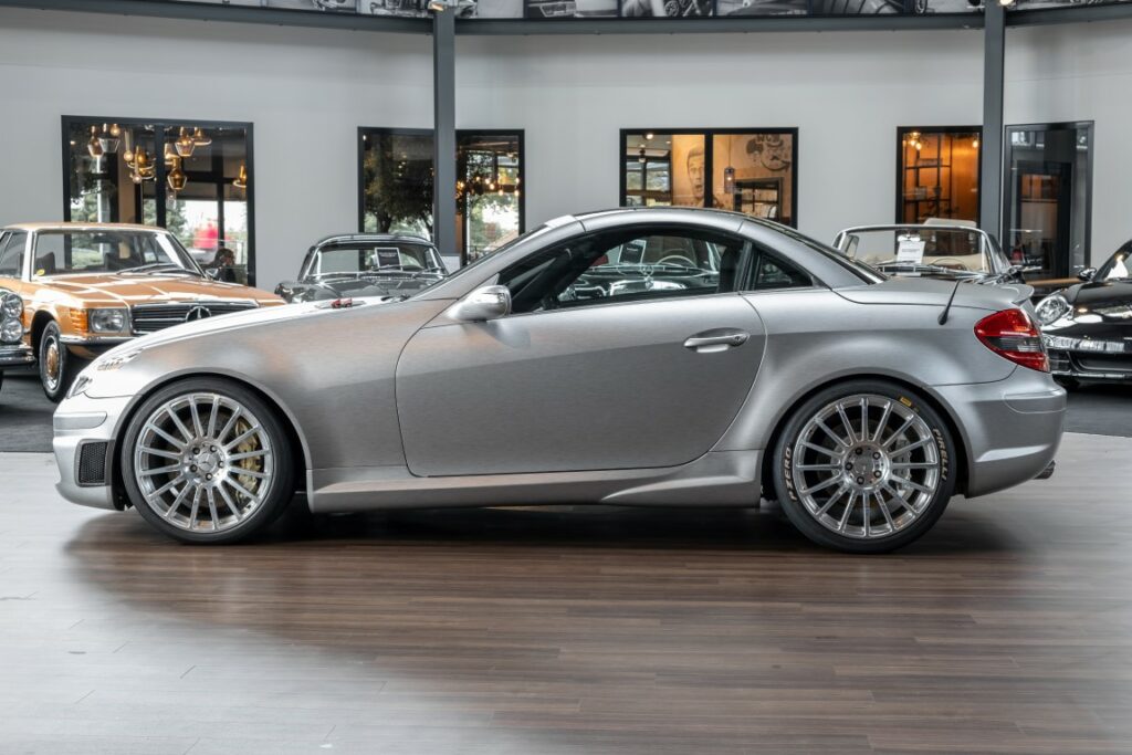 Der Mercedes-Benz SLC 180: Blick auf die technischen Daten der ...