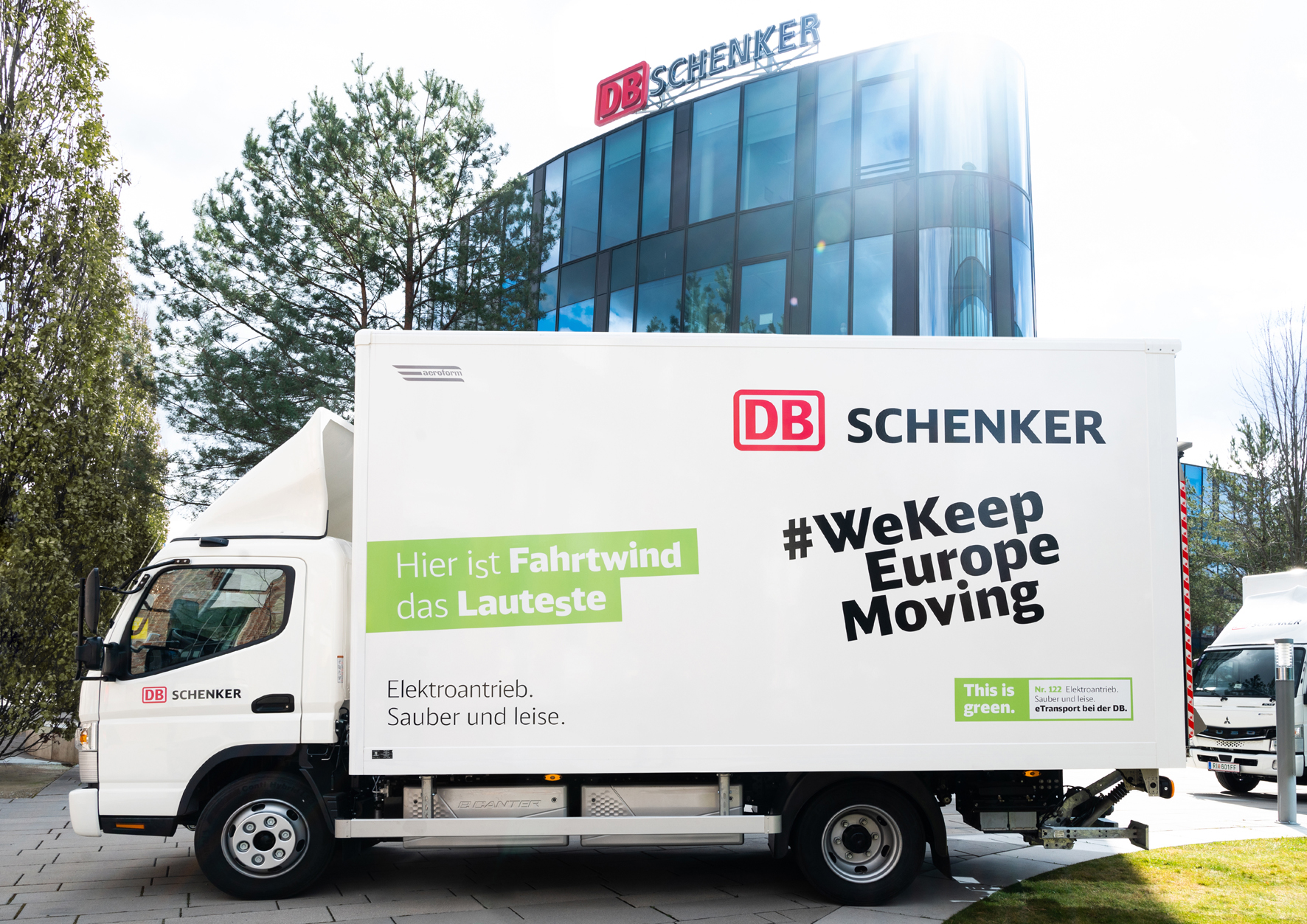 Erste FUSO eCanter stromern für DB Schenker durch Wien!