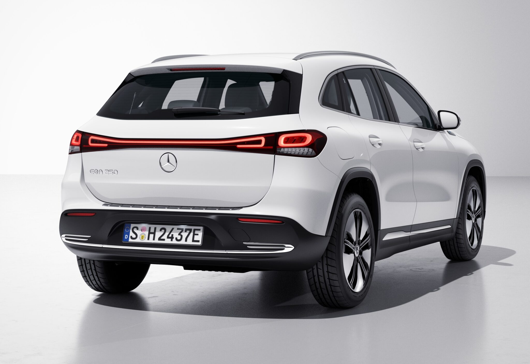 eqa-electric-art-4 - Mercedes-Benz Passion Blog / Mercedes Benz, smart, Maybach, AMG & EQ